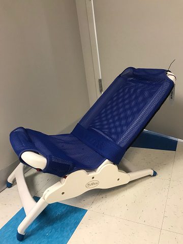 Blue Wave Bath chair, medium | Children's Assistive Technology Service ...