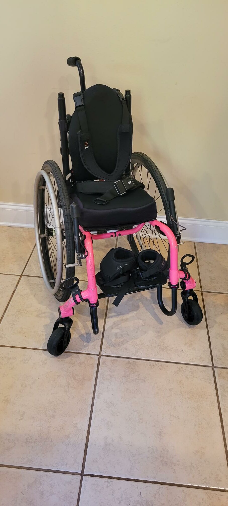 T Lite Twist W/C 9" wide seat | Children's Assistive Technology Service ...